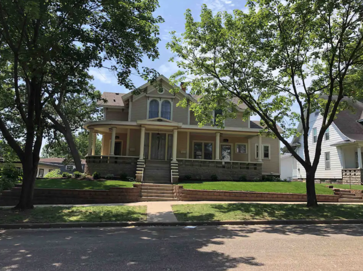 The Davis Historic Eau Claire Home | Eau Claire, WI 54703