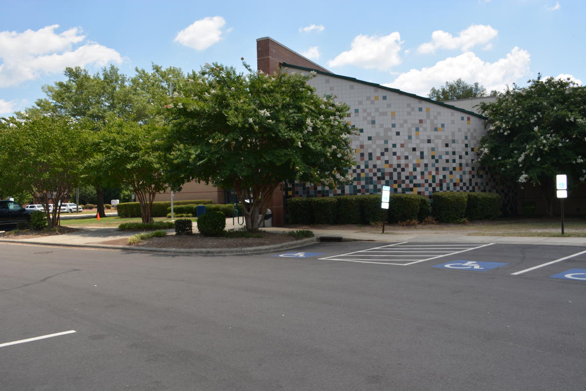 Kiwanis Recreation Center and Honeycutt Park