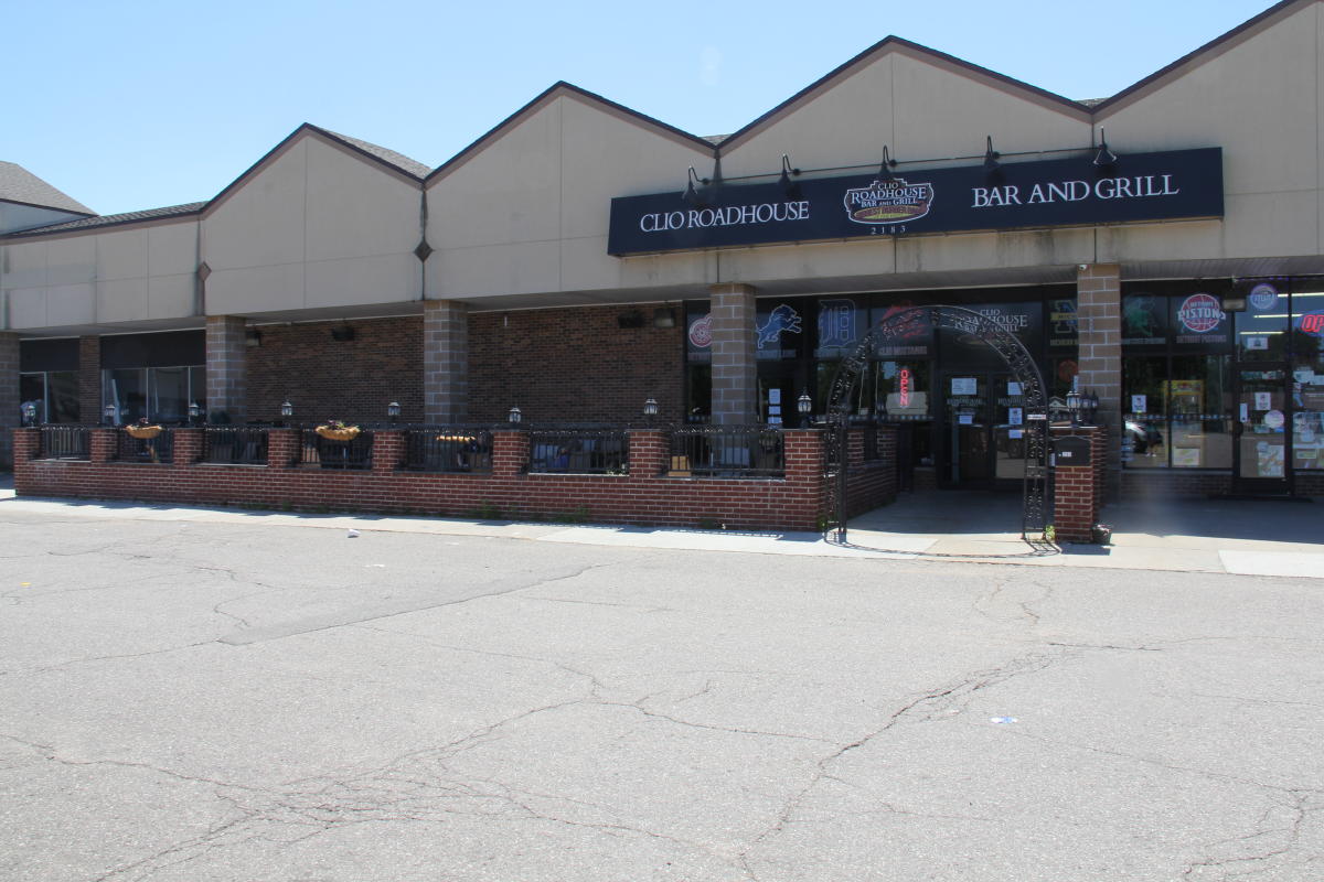 Roadhouse Bar And Grill