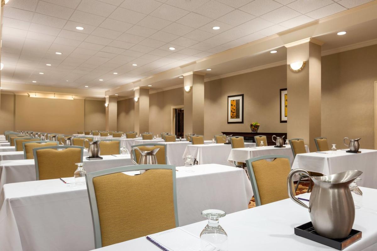 Hilton Fort Wayne at the Grand Wayne Center