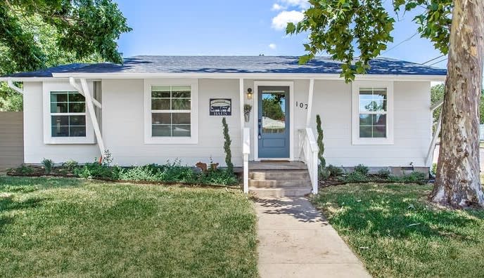 Cozy Cow Haus | Bed & Breakfasts / Guesthouses / Inns