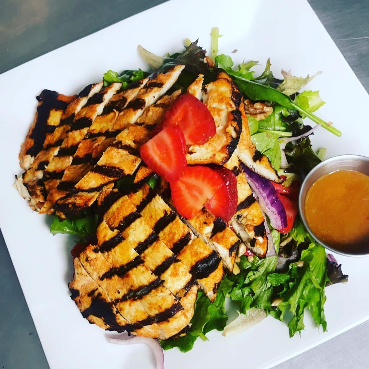 Vibez Lounge & Restaurant