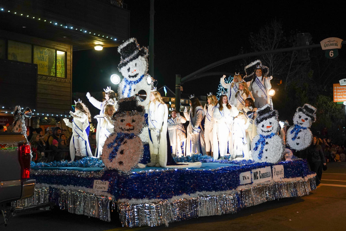 Fantasy of Lights Christmas Parade
