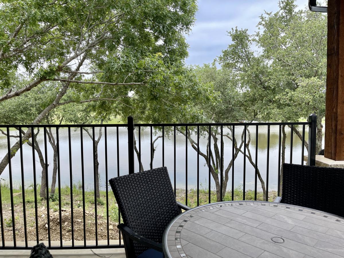 Modern Rustic Haven at Twin Canyons Longhorn Ranch