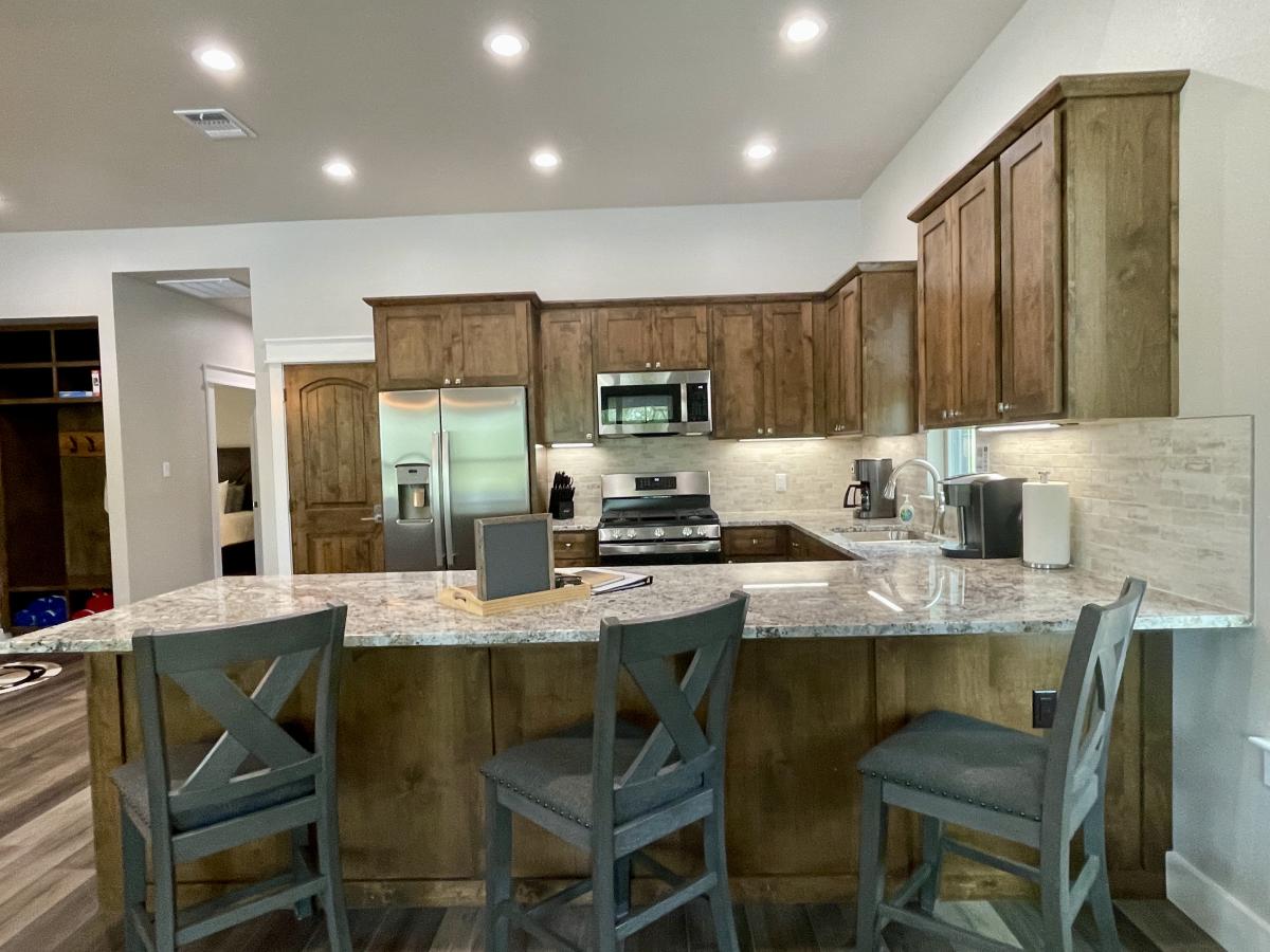 Modern Rustic Haven at Twin Canyons Longhorn Ranch