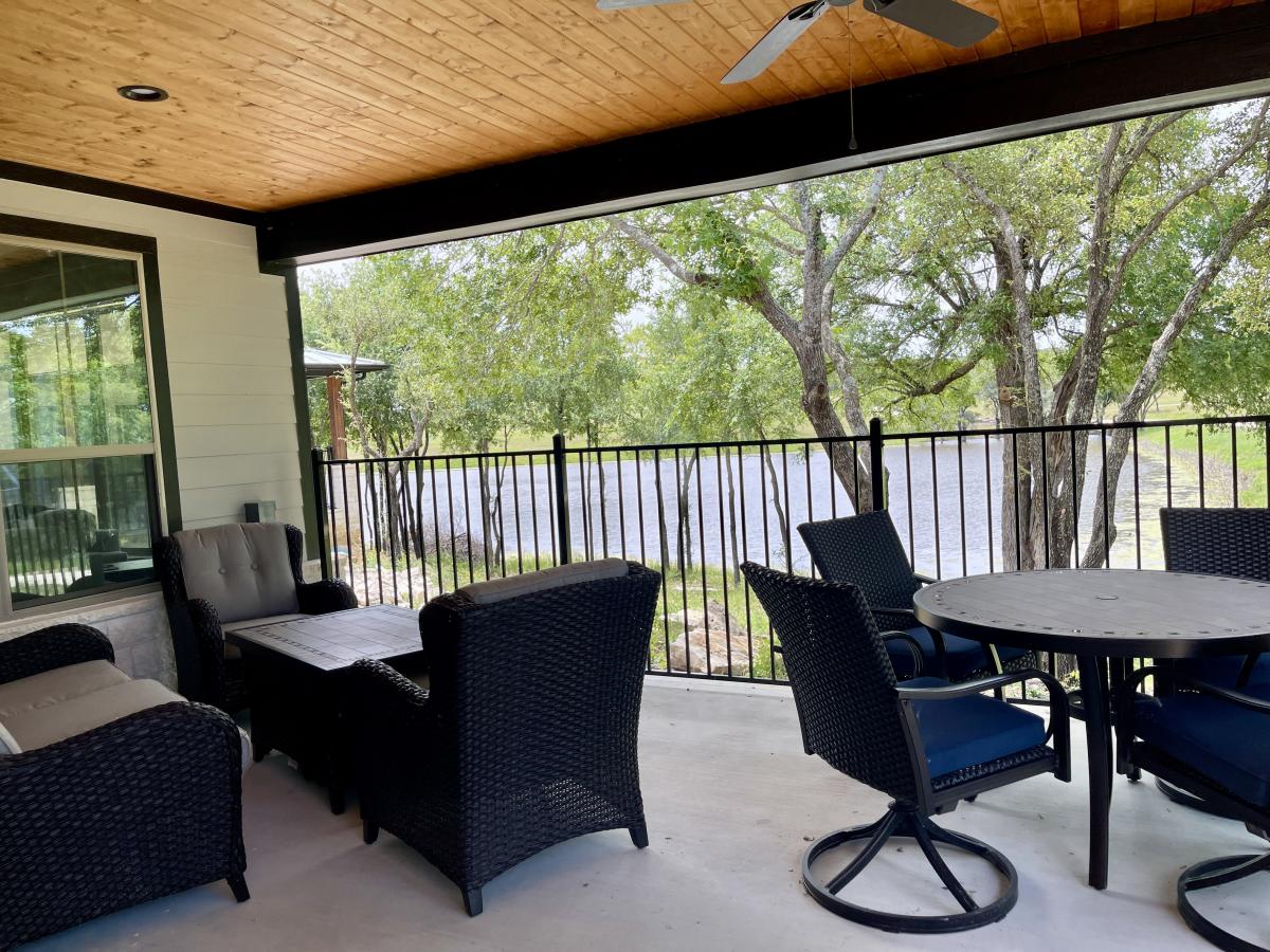 Modern Rustic Haven at Twin Canyons Longhorn Ranch