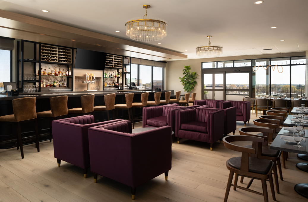 1717 Restaurant & Rooftop Bar