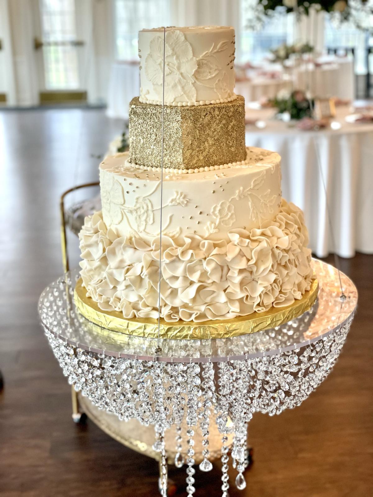 Le Petit Gâteau - Carmel IN, 46032