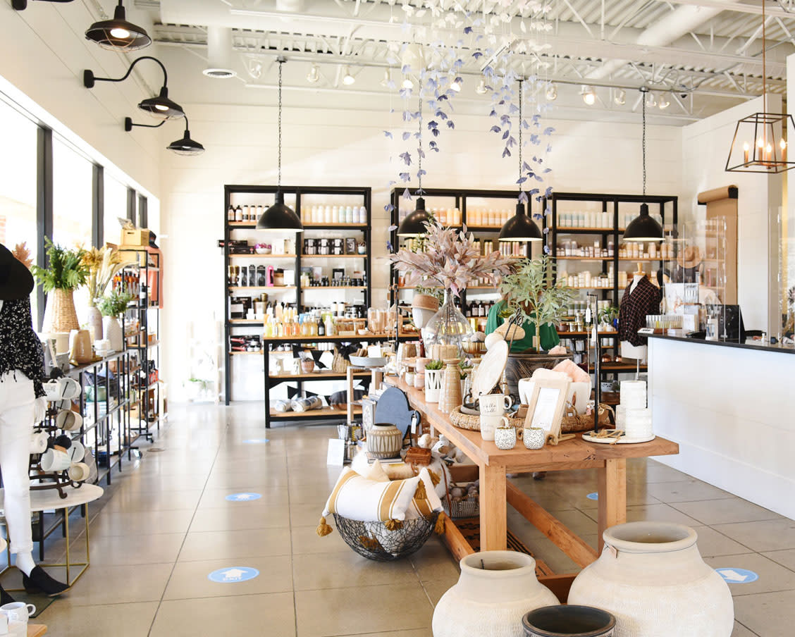 em Studio Salon | Brownsburg, IN