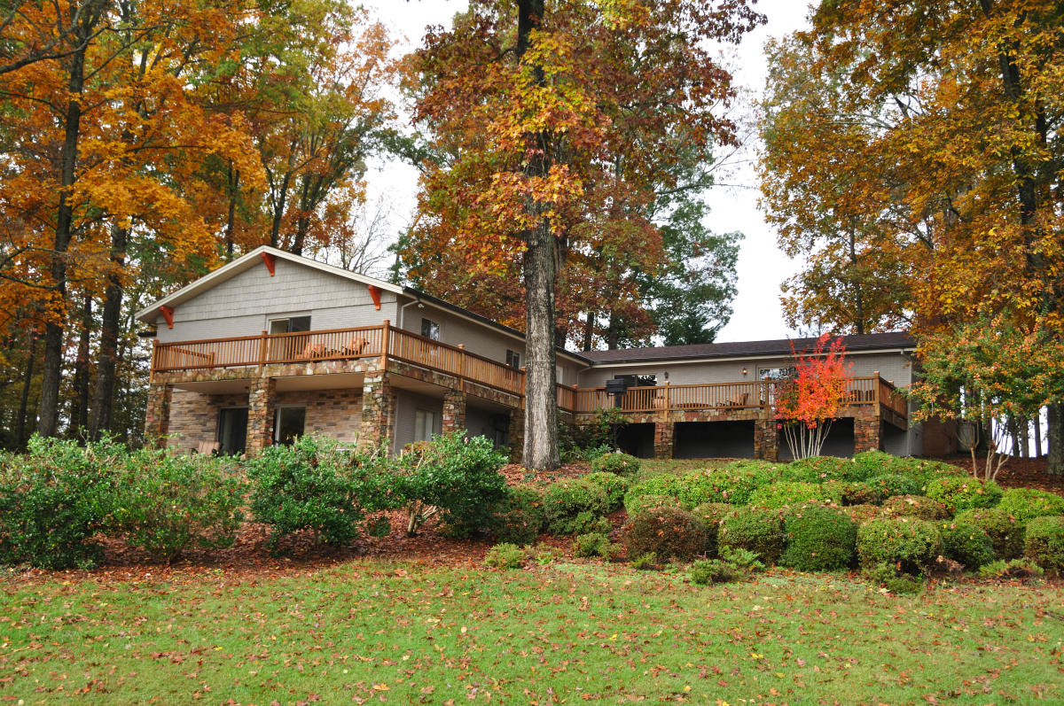 The Lodge At Rock Barn