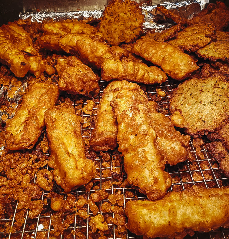 Friday Fish Fry @Hawk's View