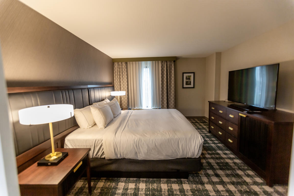DoubleTree by Hilton Lansing