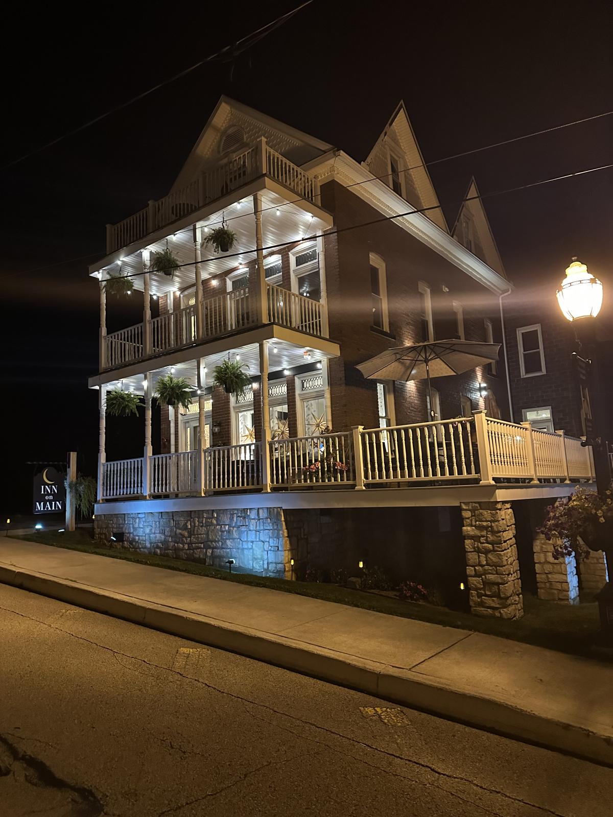 The Inn on Main Bed and Breakfast