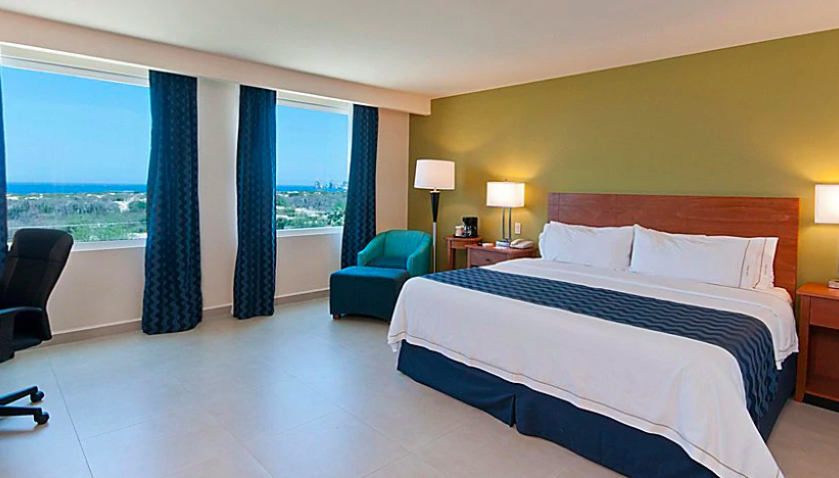 Holiday Inn Express Cabo San Lucas