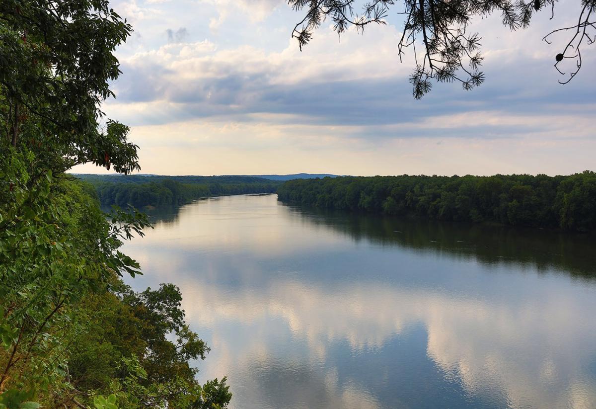 Red Rock Wilderness Overlook Regional Park | Leesburg, VA 20175
