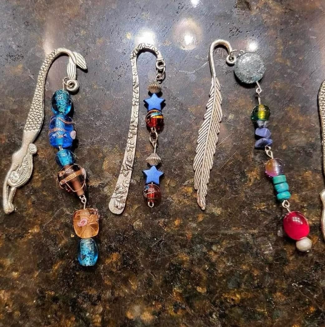 Winter Break Crafting: January 3rd - Bead Bookmarks with Fat Cat Beads ...