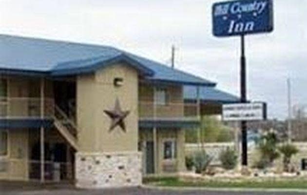 Hill Country Inn & Suites