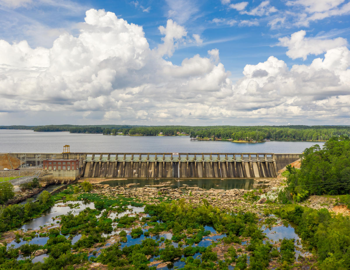 Lake Sinclair Dam