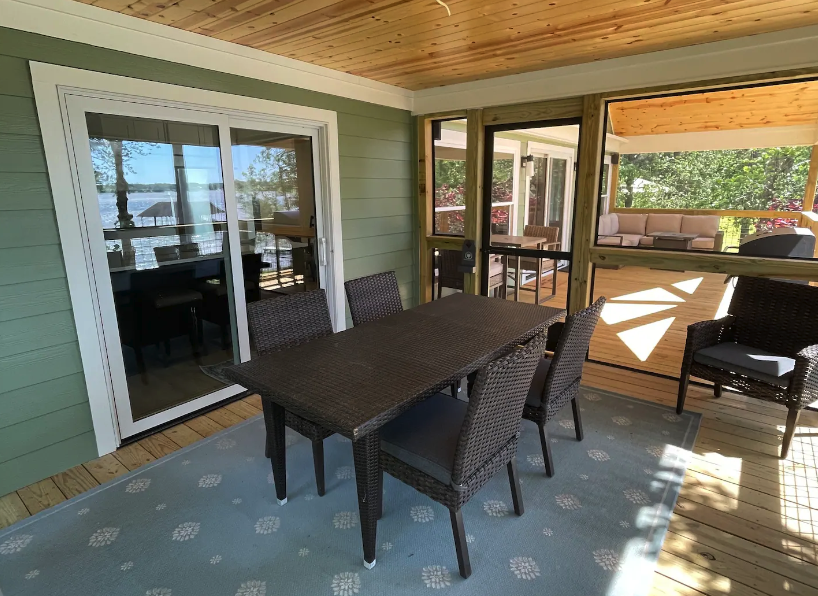 Fresh Escape on Lake Sinclair