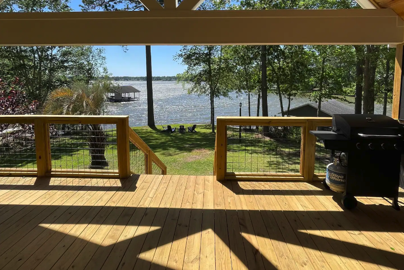 Fresh Escape on Lake Sinclair