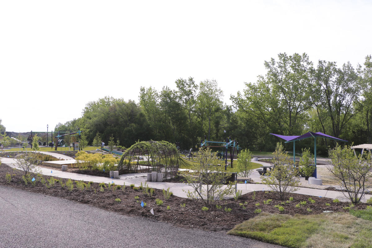 Firefly Grove Park | Wauwatosa, WI 53226