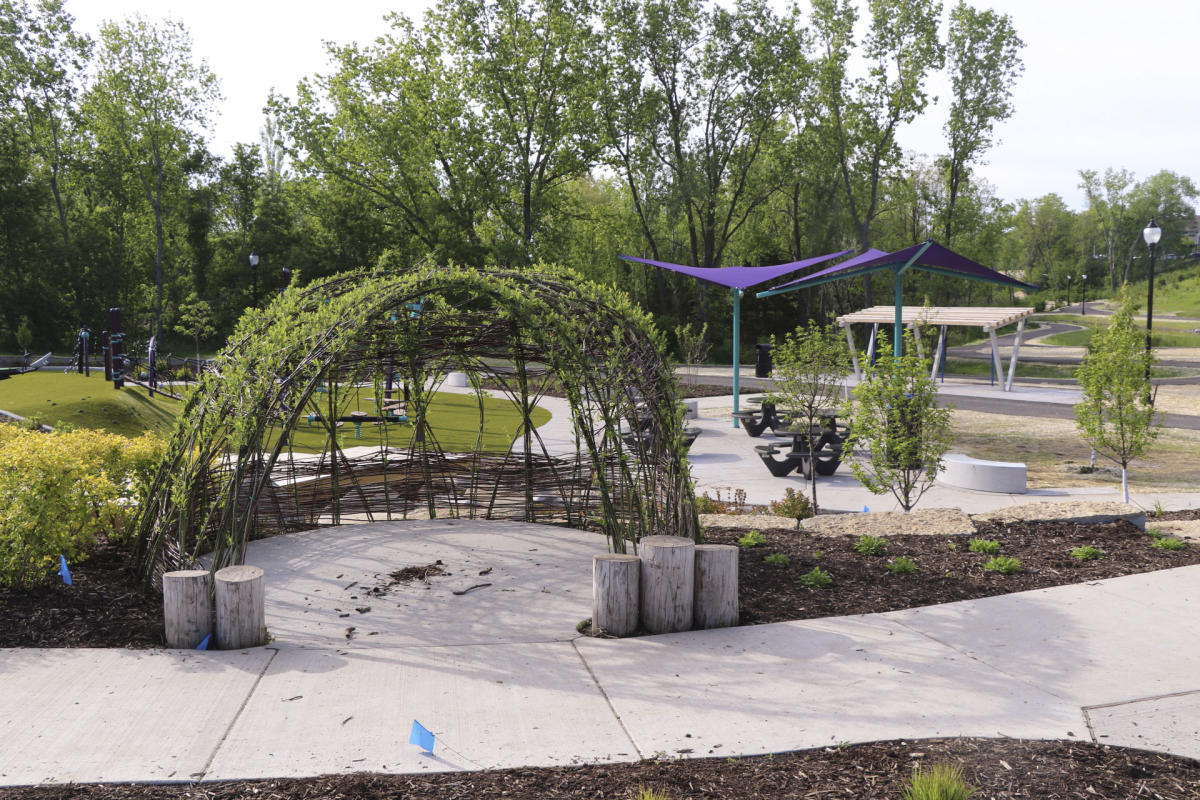 Firefly Grove Park | Wauwatosa, WI 53226