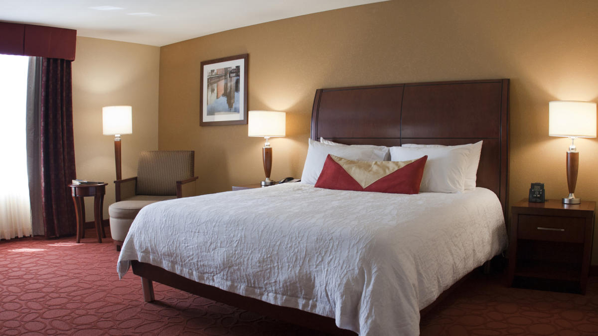 hilton garden inn post code