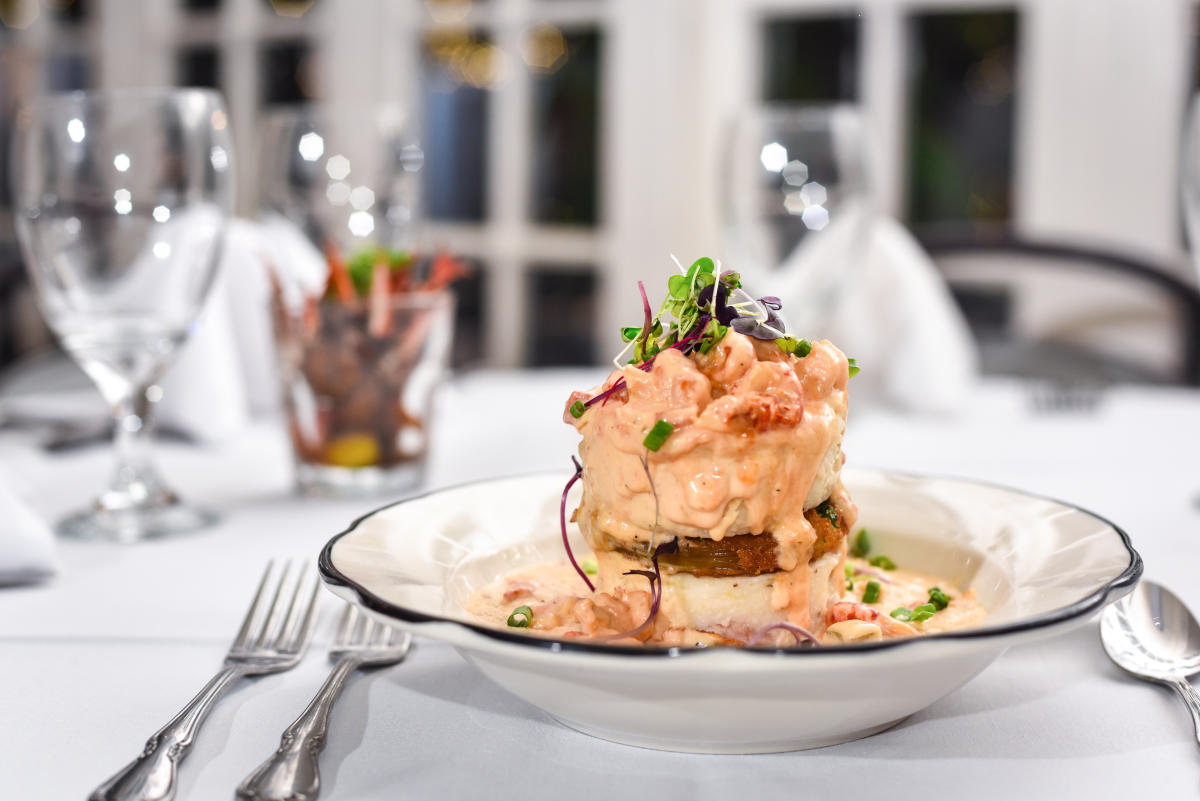 Court of Two Sisters