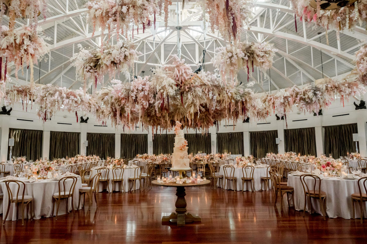 Tea Barn Wedding Audubon Tea Room Wedding Felix And Fingers Dueling