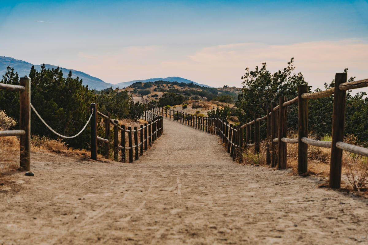 Barrel Springs Trail