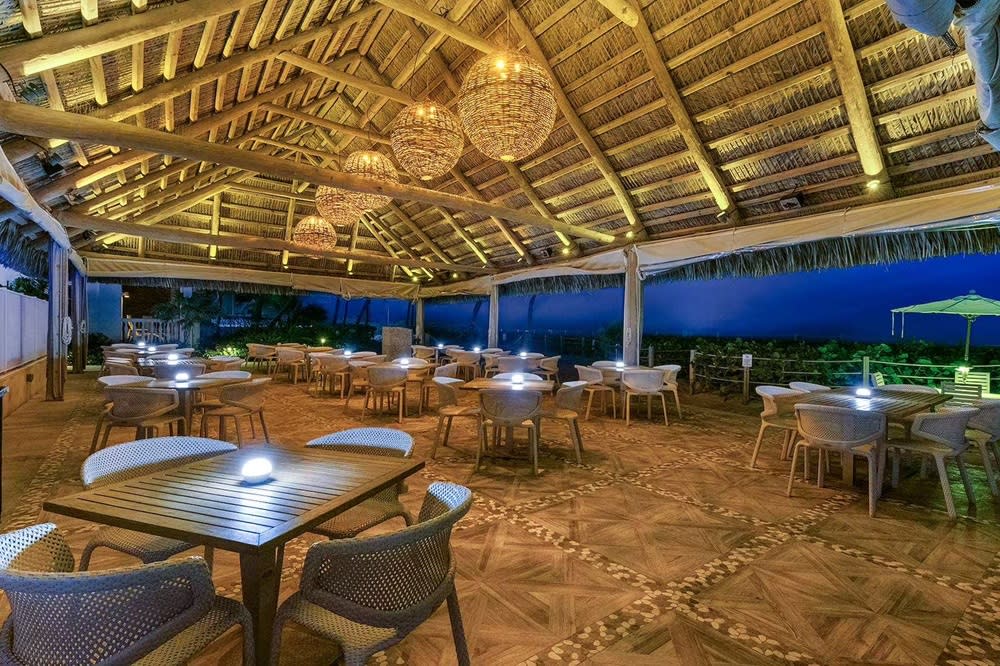 Deep Oceanfront Bar & Restaurant | Pompano Beach, FL