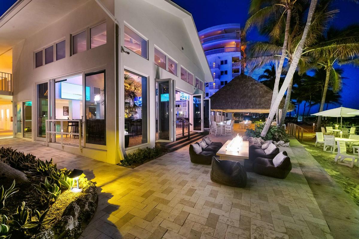 Deep Oceanfront Bar & Restaurant | Pompano Beach, FL