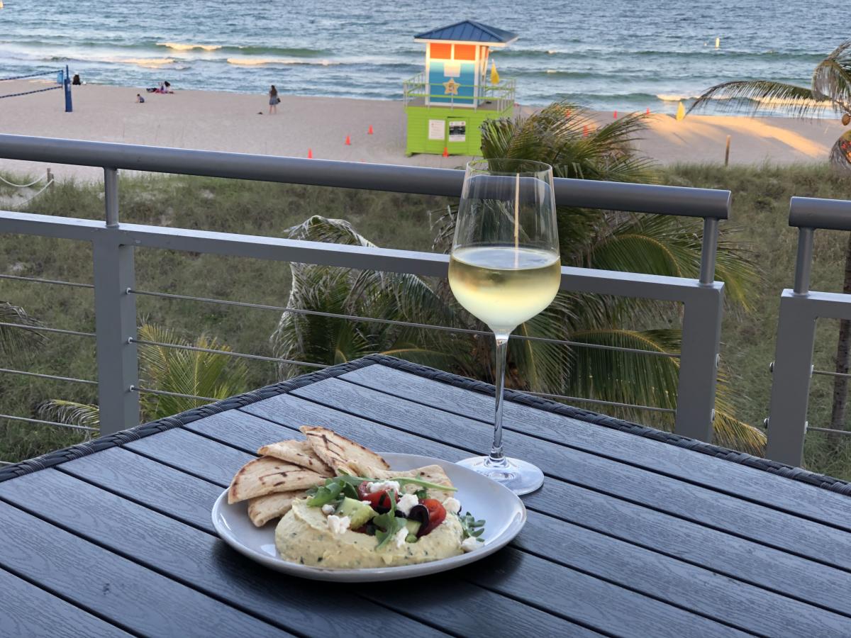 Happy Hour On The Ocean | Oceanic at Pompano Beach | Pompano Beach, FL