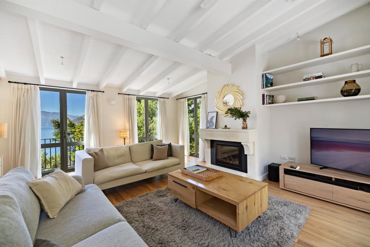 Matau Crest | Official Queenstown Website