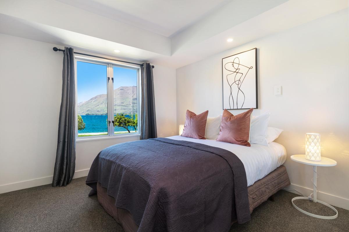 Lakefront Gem | Official Queenstown Website
