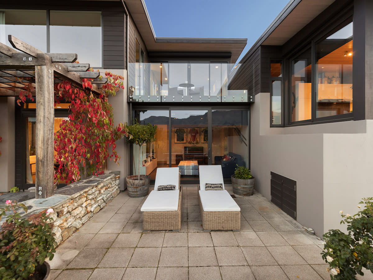 Rangiātea | Official Queenstown Website