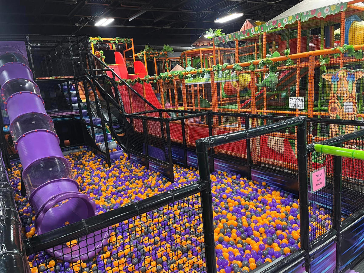 Aero Trampoline Park | Woonsocket, RI 02895