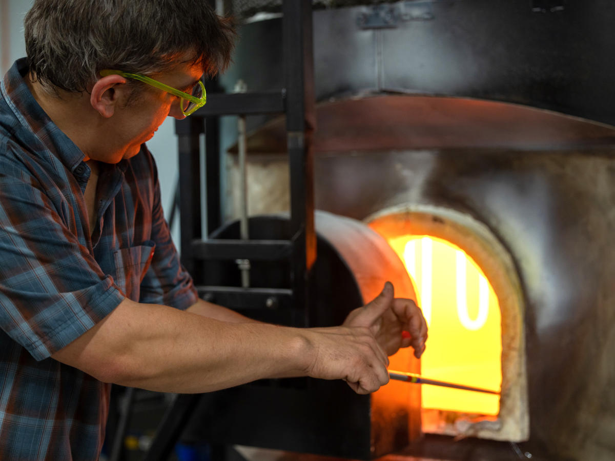 Blackstone River Glass Center | Cumberland, RI 02864