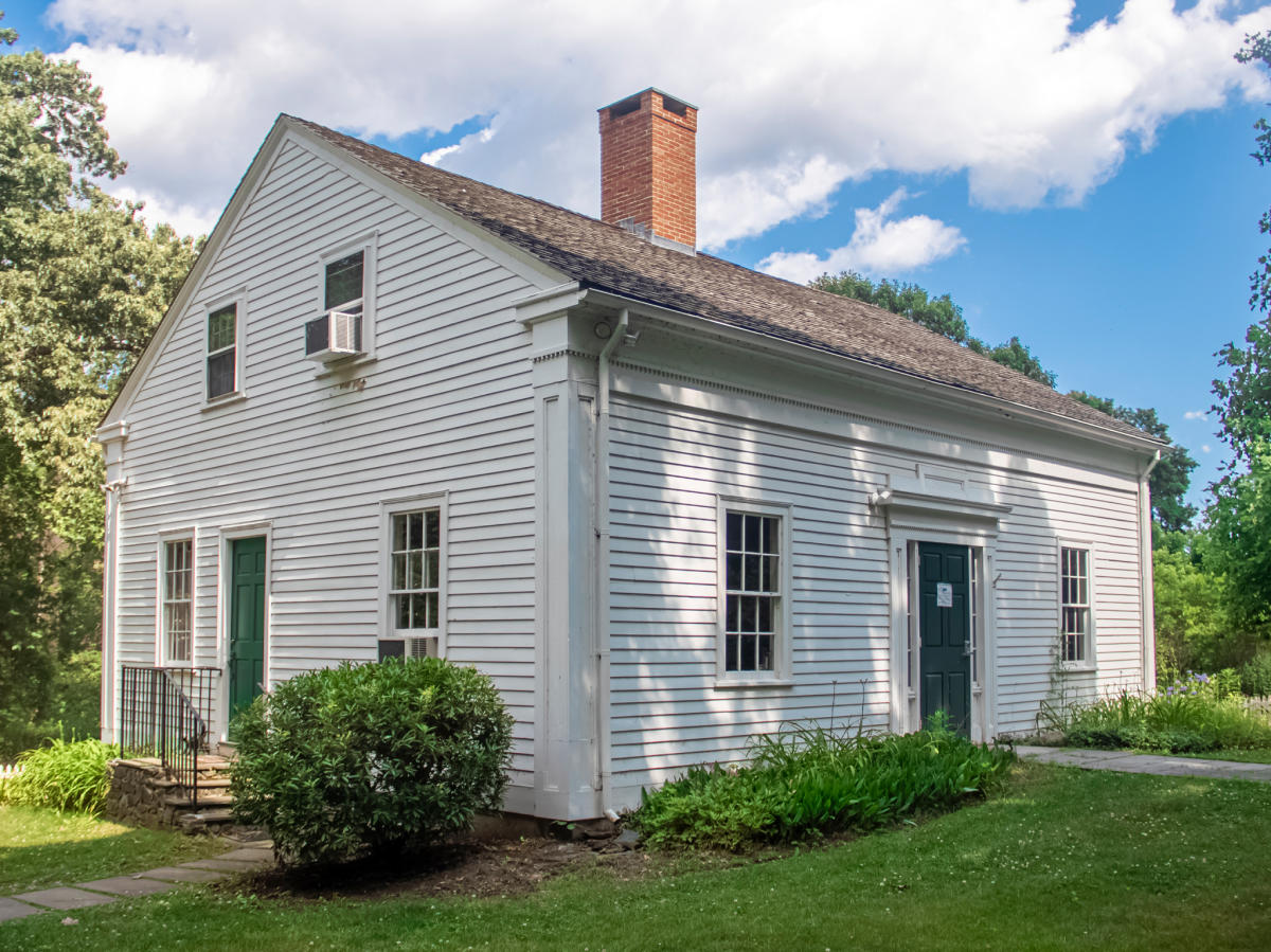 Captain Wilbur Kelly House | Lincoln, RI 02865