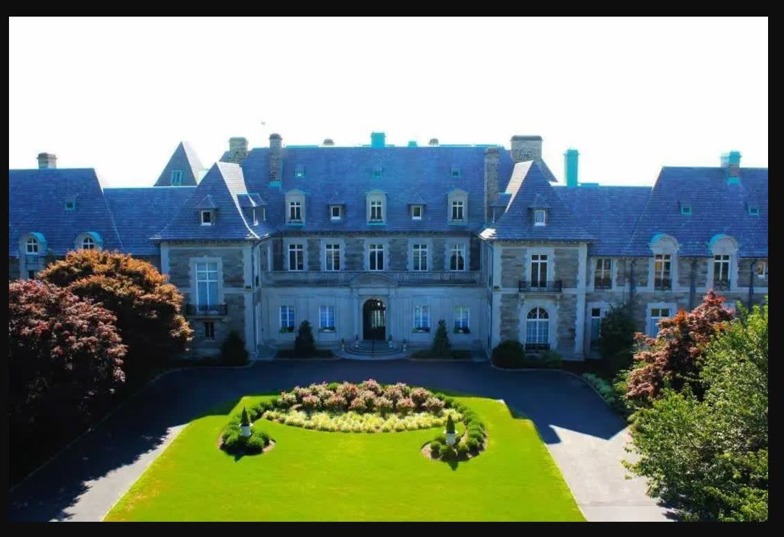 Aldrich mansion warwick ri wedding | Honestweddingadvice.com
