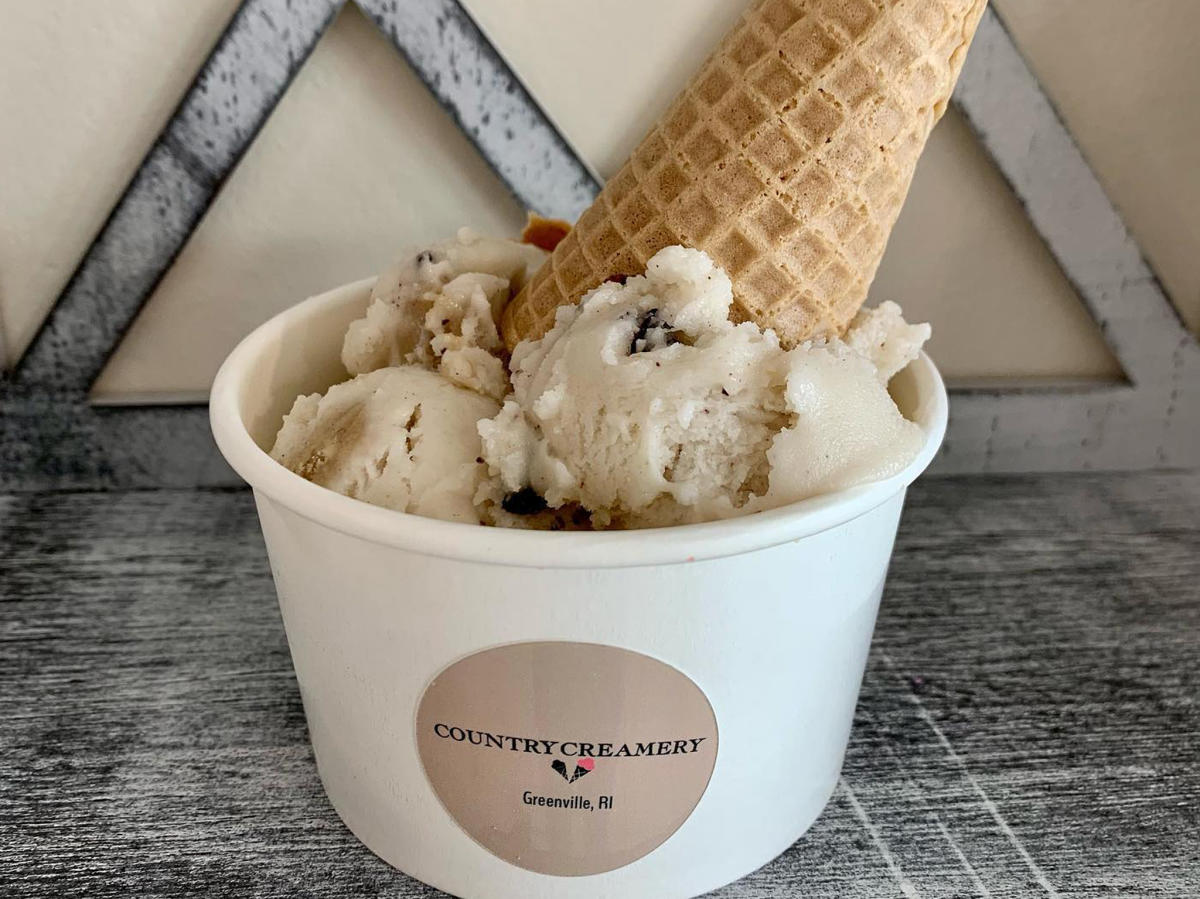 Country Creamery | Greenville, RI 02828