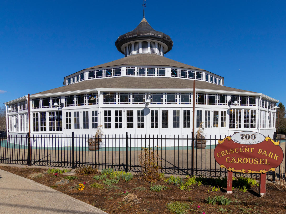 Crescent Park Looff Carousel | Riverside, RI 02915