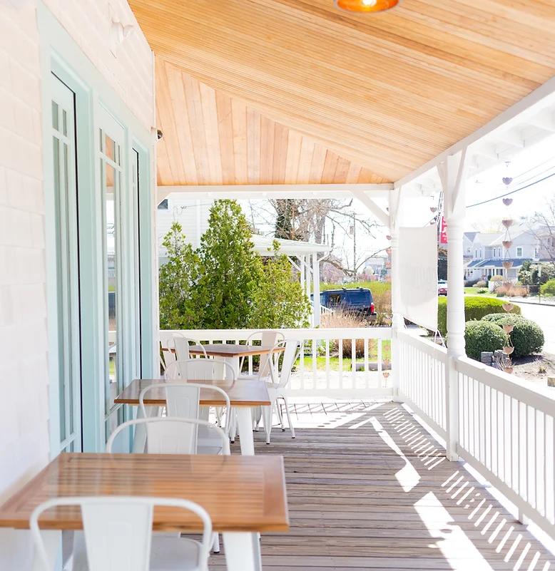 The Surf Shack Bar, Restaurant and Hotel | Narragansett, RI 02882