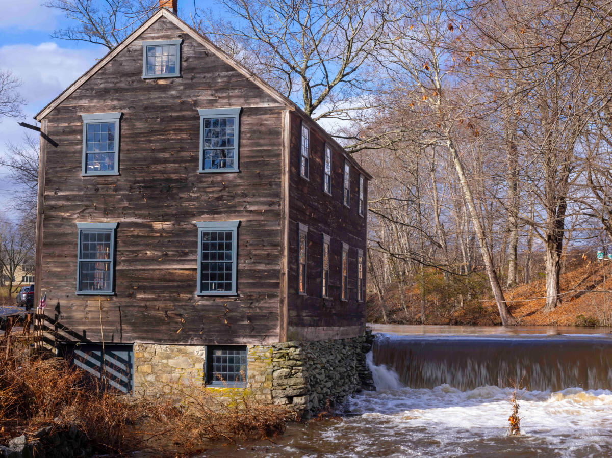 Moffett Mill | Lincoln, RI 02865