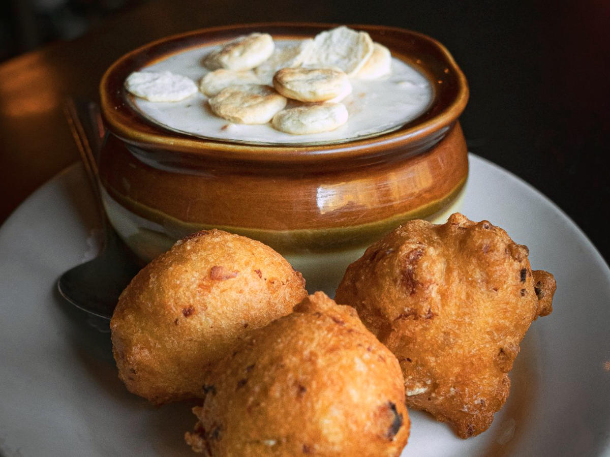 Parente's Restaurant | Smithfield, RI 02917