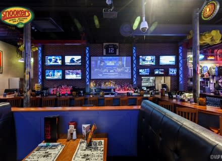 Snookers Sports, Billiards, Bar & Grill | Providence, RI 02904