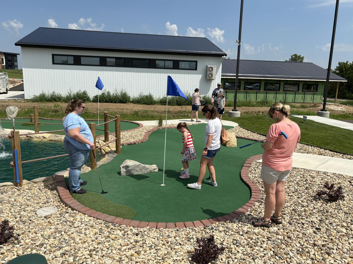 Blue Lagoon Mini Golf | Rochester, MN 55901