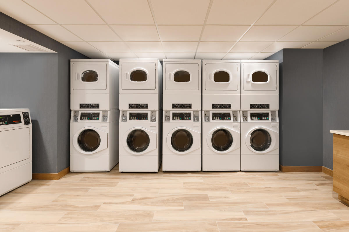 Staybridge Suites Mayo Clinic Area | Rochester, MN 55902