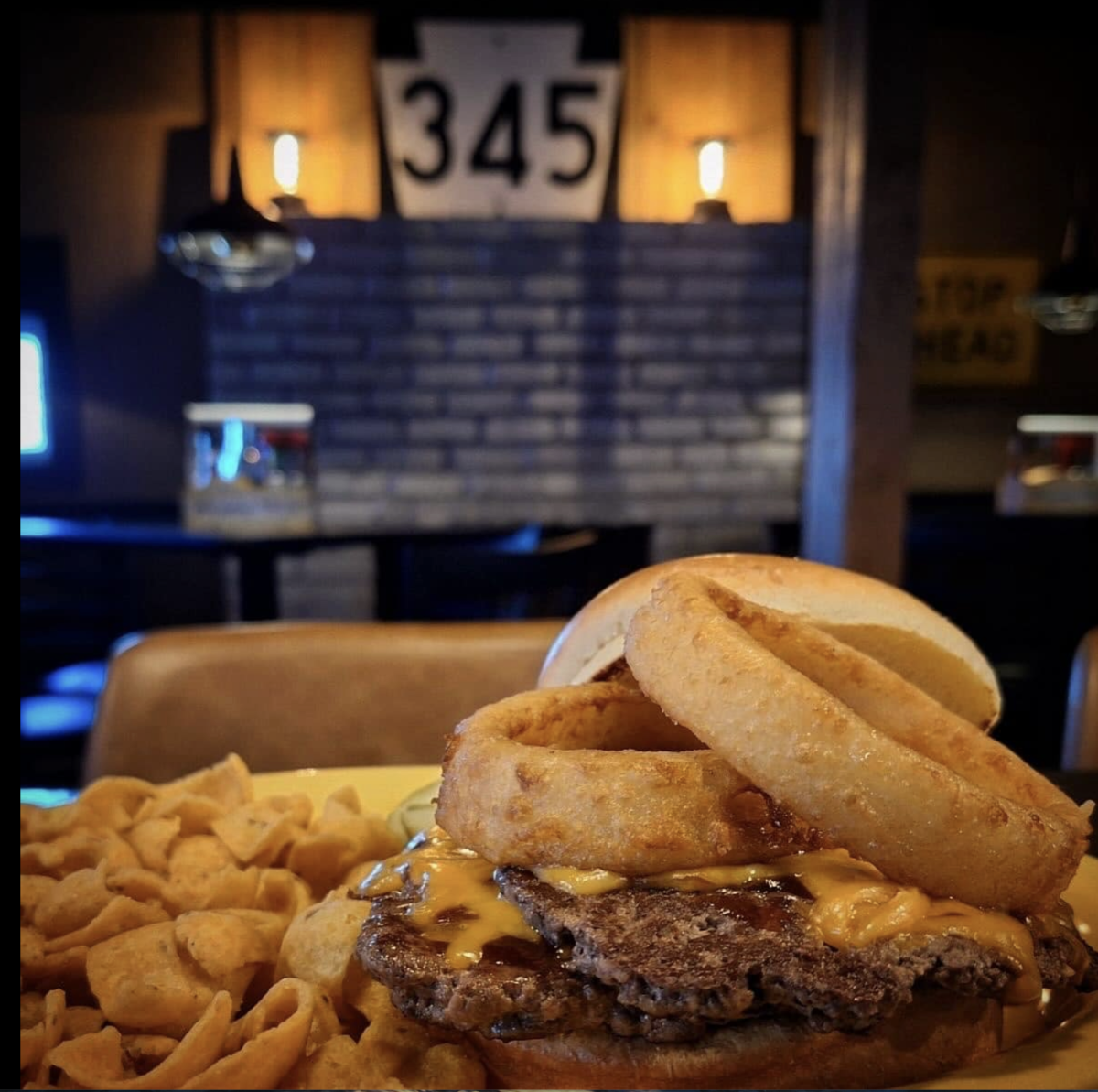 Around The Bend Bar & Grill