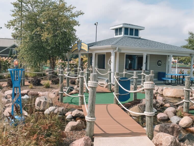 Harbor Pointe Mini Golf